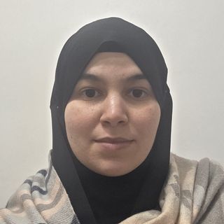 Zineb H., Profesora experimentada de árabe y del Corán (más de 15 años ...