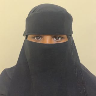 Hiba S., Lerne Arabisch mit Leichtigkeit | Saudi-Arabische Dialekte ...