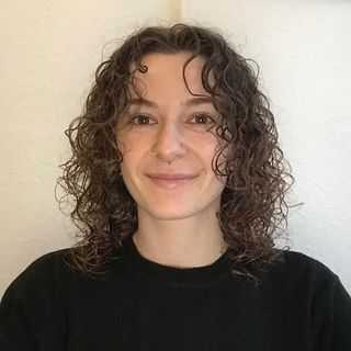 Léonie H., Certified French teacher: personalized and dynamic method ...