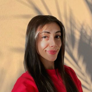Meliha K., 私は経験豊富で認定された教師であり、5年の経験があり、言語と教育方法を熟知しています。
