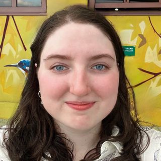 Maria M., Best teacher of 2022 according to foreign students with 3 ...