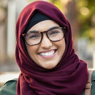 Hafiza Gul Zareen U., ¡Hola! Soy Hafiza Gul Zareen, tu profesora de ...