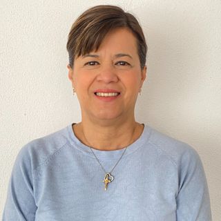 Lydia S., Maestra titulada con 4 años de experiencia. | Aprende con ...