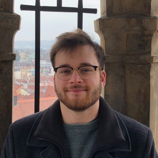Lukas D., Native English Speaker who is loves to help others develop ...