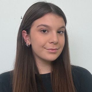 Valeria G., Language student with 2 years of experience living in Spain ...