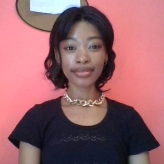 Brandy L., 2回認定TESOL講師で、若い学習者が英語に自信を持てるようサポートすることに情熱を注いでいます！