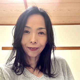 Mitsuko S., 日本人と楽しく話せるようになるための練習に特化したレッスンを提供/サーフィンが好きな講師 によるポジティブな授業