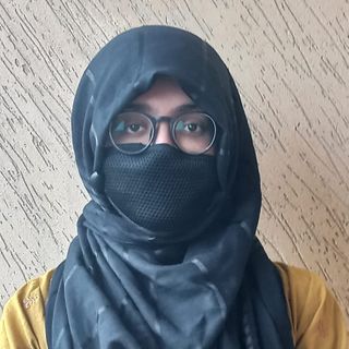 Ayesha Z., Where will there way | Learn with Urdu Tutors