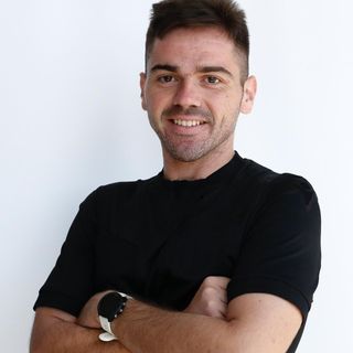 Jose M., ครูสอนที่มีคุณวุฒิ ประสบการณ์และความรู้พร้อมให้บริการในภาษาสเปน