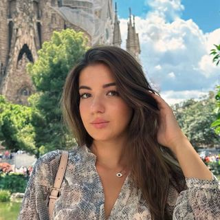 Alina A., Aprende español conmigo: clases bonitas, divertidas y llenas ...