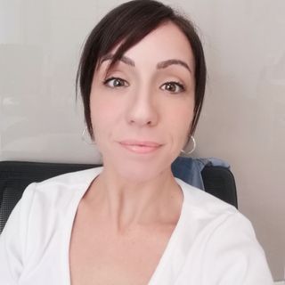Simona R., Certified Teacher in Literary Subjects for Secondary Schools ...
