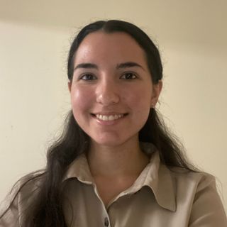 Ana M., English major - 5 years of experience in peer reviewing papers ...
