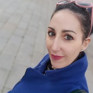 Elisa G., A teacher who loves to discover and share knowledge. There ...