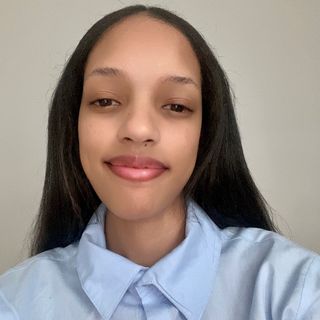 Alliyah E., Qualified English Tutor with 2 years of gained knowledge ...
