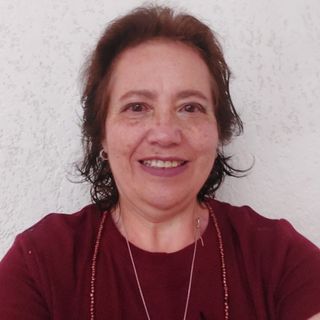 María Concepción Clara F., Jugar para aprender español de verdad ...