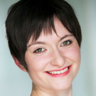 Linzi D., Speak more, stress less with fun and interactive English ...