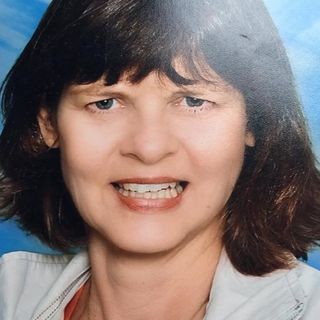 Gill B., Wanted: pupils with whom I can share my love of English ...