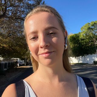 Lisa W., Let's Speak English with confidence, laughter and fun ...