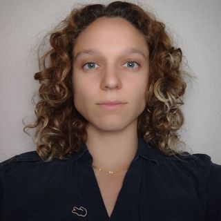 Mélisande J., Young and motivated native french teacher ! Let’s make ...