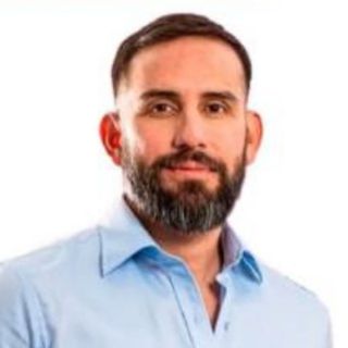 Kevin M., Habla español de verdad. No más ejercicios aburridos ...
