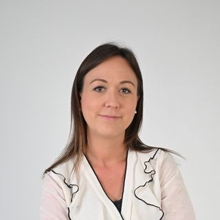 Fiona P., French for All Levels - Passionate Native Tutor | Learn with ...