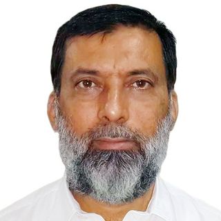 Haider A., I am a professional developer with teaching experience in ...
