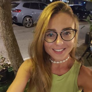 Carla M., เรียนภาษาคาตาลันในแบบธรรมชาติและสนุกสนานกับครูที่พูดได้ 7 ภาษา!