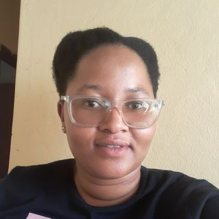 Rorisang M., Certified tutor with native level of English proficiency and years work of tutoring ...