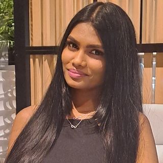 Dinisha S., Tutor de inglés certificado con una fuerte pasión, profundo ...