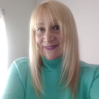 Gloria N., Teacher with 20 years of experience and excellent ...