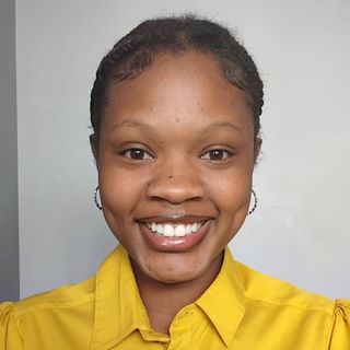 Nomhle S., Speak English confidently with Nomi. Fun, simple lessons ...