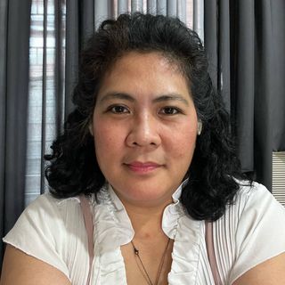 Christia C., 자신감 있게 영어 말하기! | 17년 이상의 ESL 교육 전문가 | 첫 수업 예약하세요!
