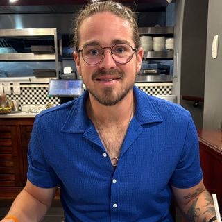 Michael v., Qualified teacher with 5+ years of experience in the ...