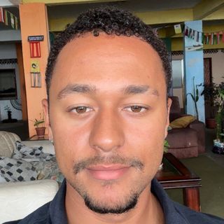 Aaron M., Chat, Improve, and Build Confidence in English with a native ...