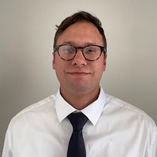 Alex V., Let's learn English together! | Learn with English Tutors