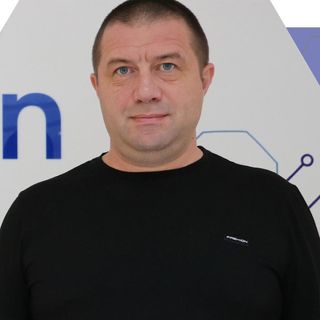 Arsen D., With 20+ years of experience in software development and teaching, I offer ...