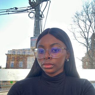 Erowoghene U., English Teacher with years of experience at your service ...