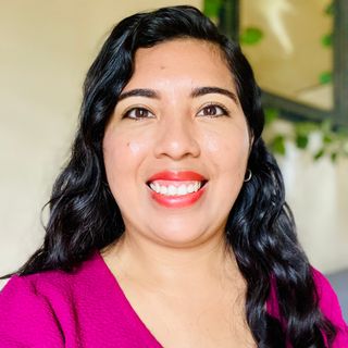 Angelica C., TESOL-certified English teacher with five years of ...