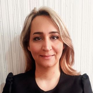 Raaz S., Profesora de inglés experimentada con 20 años de experiencia ...