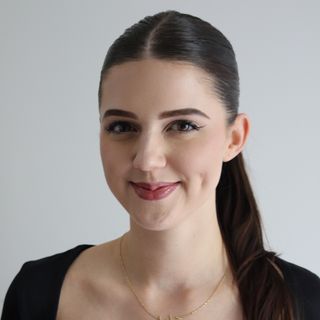 Julia M., Ayudándote a hablar inglés con confianza – respaldada por una ...