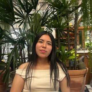 Valeria R., Dynamic classes to learn Spanish clearly, practically, and ...