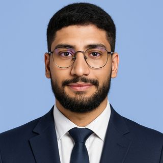 Chafik E., مدرّس لغة عربية للناطقين وغير الناطقين بها بخبرة واسعة