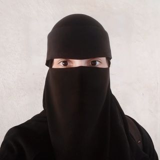 Esraa A., Comienza tu viaje en el idioma árabe conmigo paso a paso ...