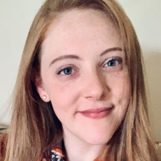 Reinet v., Certified TEFL tutor with a degree in Business Communication ...