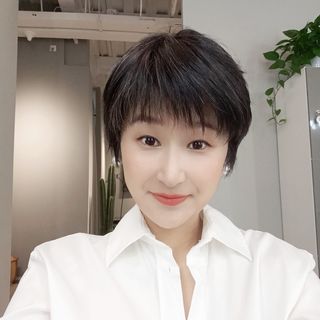 Yan Jing J., 拥有20年以上的教育教学经验