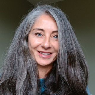 Noushin M., Certified CELTA qualified tutor | Learn with English Tutors