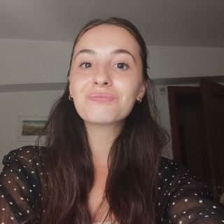 Nicole L., Certified graduate tutor and master's student in Art History ...