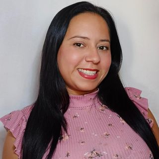 Rubi Y., I'm from Venezuela and I focus on helping you speak Spanish ...