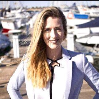 Yvonne H., Passionate linguist with over 10 years of experience in ...