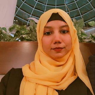 Khansa S., Youthful professional tutor with 5 years of experience ...